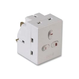 PL09501 Switched 3 Way Socket Adaptor | C&W Berry